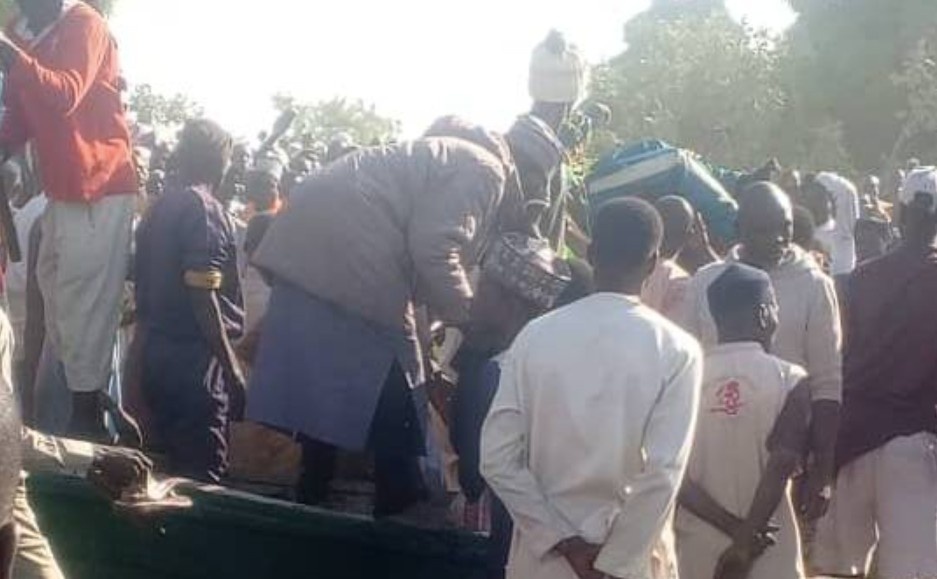 At least 25 people killed as canoe capsizes in northern Nigeria’s Yobe ...