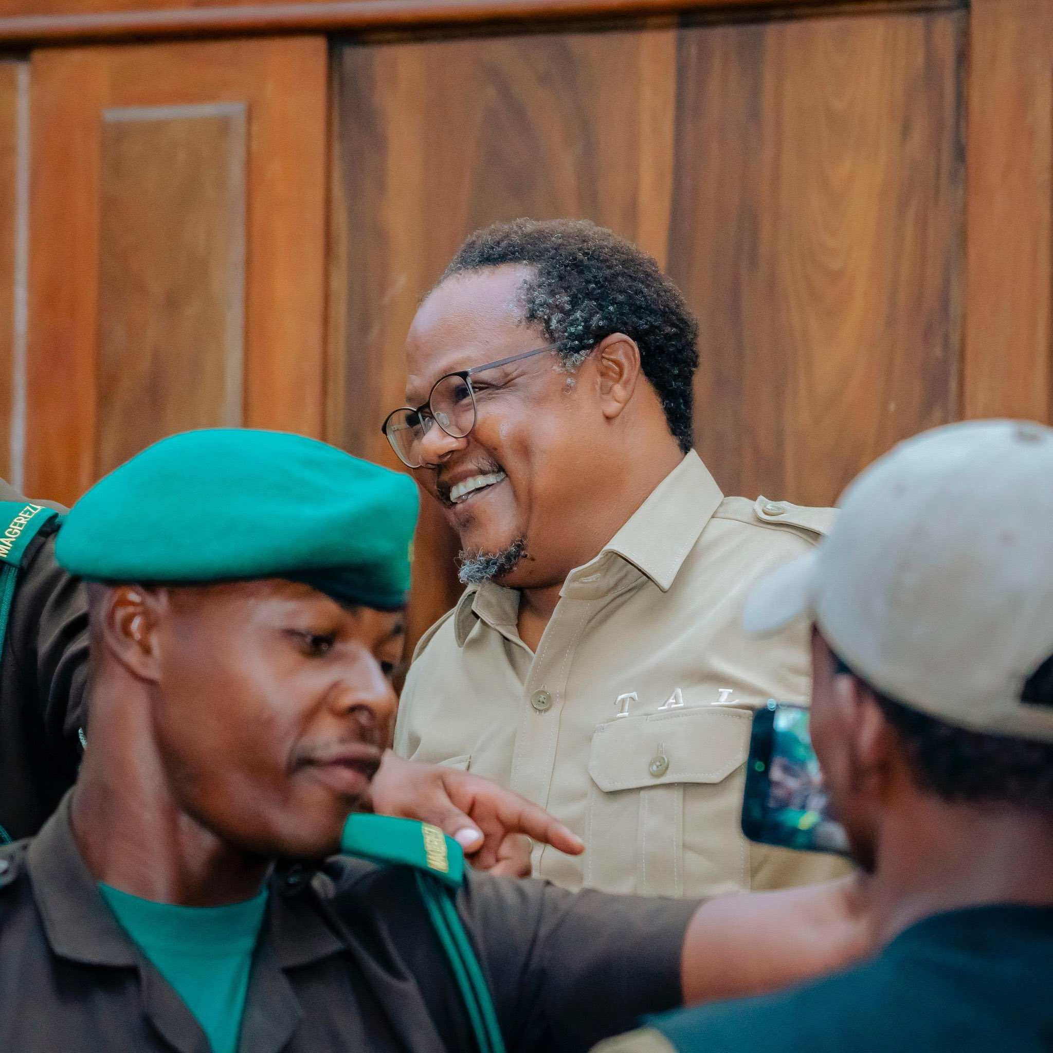 Drama as Tundu Lissu supporters flood packed Tanzanian court chanting ...